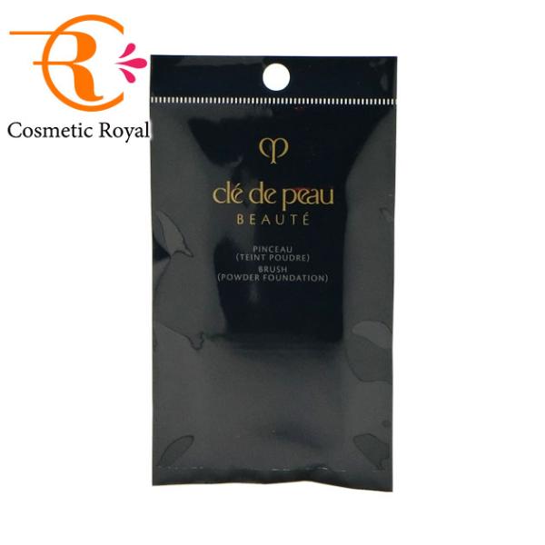 ＜パウダーブラシ＞パウダーファンデーションが心地よく肌にふんわりと広がり、ワンランク上の輝く美しい肌に仕上げるクレ・ド・ポーボーテ　タンプードルエクラII専用のケースに収納できるブラシです。クレ・ド・ポーボーテ　タンプードルエクラII、タン...