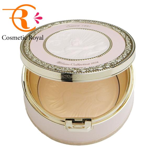 ＜おしろい＞「おしろいで肌も心もときめく世界を創造したい」名画に描かれる女神たちの、神々しいまでになめらかな肌を一途にめざして編み出してきたフェースパウダー。ブランド誕生時の想いが凝縮された初代を復刻。パウダー表面の打型も細部まで彫り込み、...