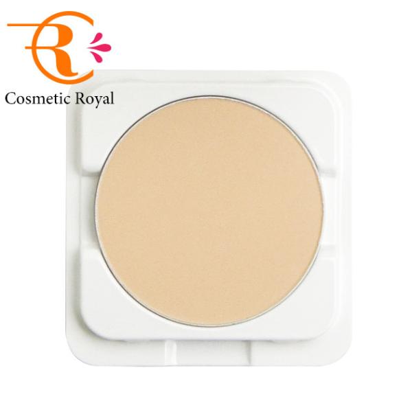 ＜日焼け止めパウダー＞しみや色ムラ、毛穴や凹凸を自然にカバー。しみの原因となる光から肌を守り、透明感が続く明るい肌へ導くUVパウダー。肌荒れ防止有効成分「グリチルレチン酸ステアリル」、うるおい成分「角質層リファイン成分」配合。さらに「日中ダ...