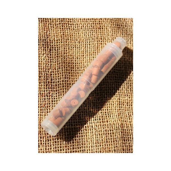 こちらの商品はコズミックシャワー専用の交換カートリッジです。初めて「コズミックシャワー」を購入希望のお客様は「コズミックシャワー（カートリッジ付き）」をお買い求めください。【名称】コズミックシャワー用交換カートリッジ【材質】ＰＰ樹脂【効果持...