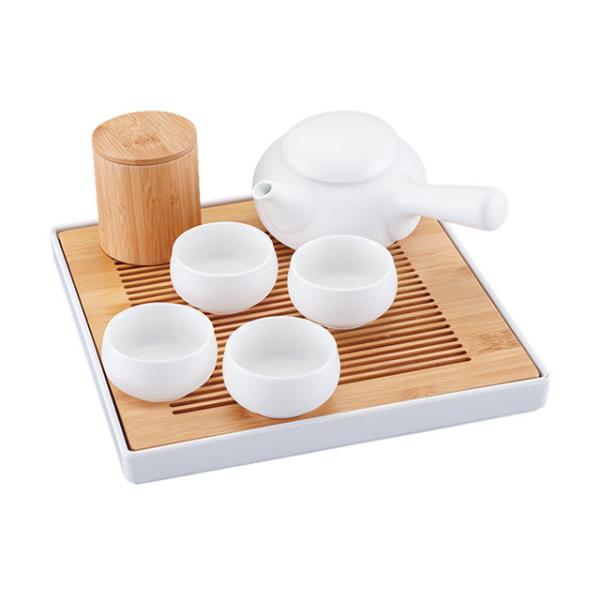 茶器セットは茶盤1・茶壺1・茶缶1・茶杯×4のセットです。