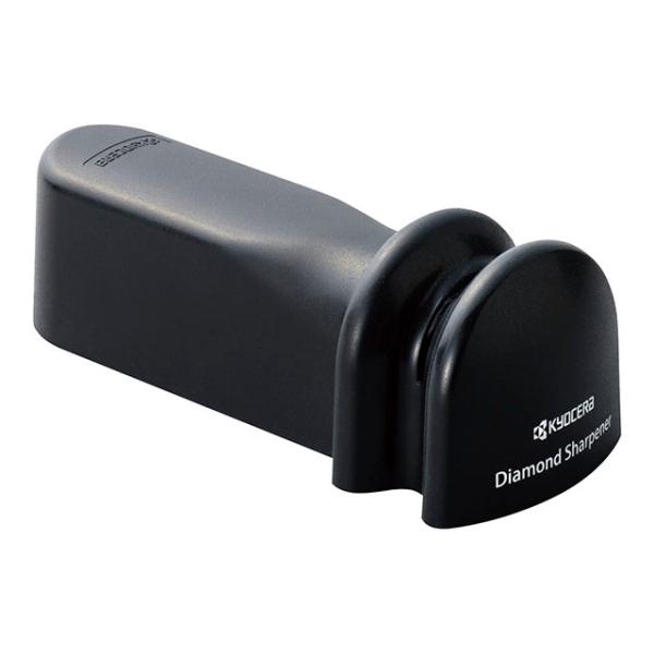 ●ステンレス、鋼、チタンの金属だけでなく、セラミックにも対応。バネの力が無駄な力を吸収するため、刃に優しい。●ガイドに沿って手前に引くだけで簡単に研げる新ガイドスロット。