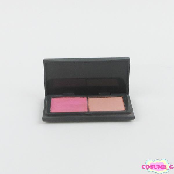 THREE ブロウンアウェイ ブラッシュデュオ #01 TAKE ME THERE C500状態：残量左側8割、右側9割程度のお品物になります。