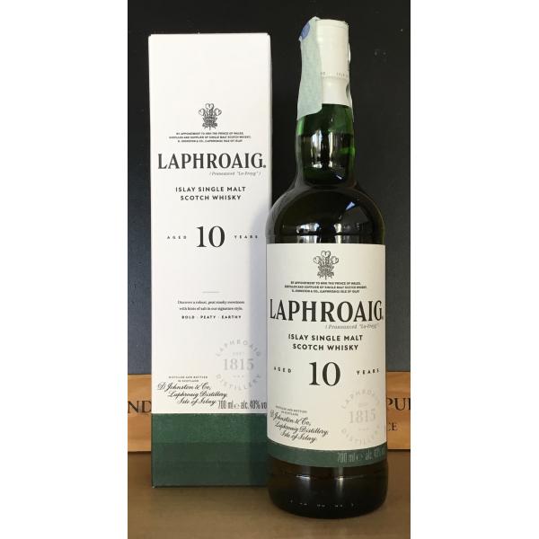 【生産地】スコットランド【種　類】シングルモルト【原材料】モルト【度　数】40度【容　量】700ml【商品情報】ラフロイグの製造過程では、麦芽はピートの熱で乾燥させています。アイラでしか採ることのできないこのピートから出る煙が、ラフロイグに...