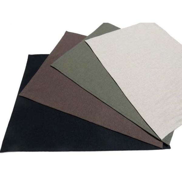 綿麻(ソフトリネンコットンキャンバス)でお作りしました。天然の麻の雰囲気を残しつつ、柔らかな手触りの使いやすいランチョンマットです。家庭用やお店用にもお使いいただける最も一般的なサイズです。洗濯機で丸洗い出来ます。※この商品は、cotton...