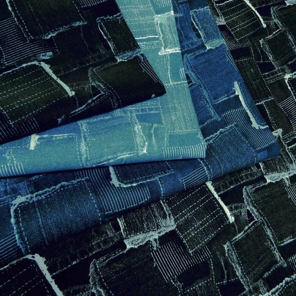 デニム風のパッチワーク柄のオックス生地。子供用のスモックやエプロン、バッグ、洋服、小物、雑貨などにおすすめです。カラー：水色、ブルー、ネイビー、ブラック◎50cm【数量が５】以上、10cm単位での販売になります。　　110cm幅　　素材　綿...