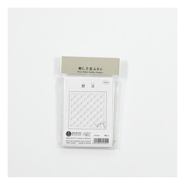 お好きな柄と糸を組み合わせたい方に最適な布パック。刺し子の花ふきんをそろえました。初級者向けの図案入りです。図案は刺し終わった後、水に浸けていただきますと消えます。※画像とパッケージが異なる場合もございます。【セット内容】晒木綿、説明書（刺...