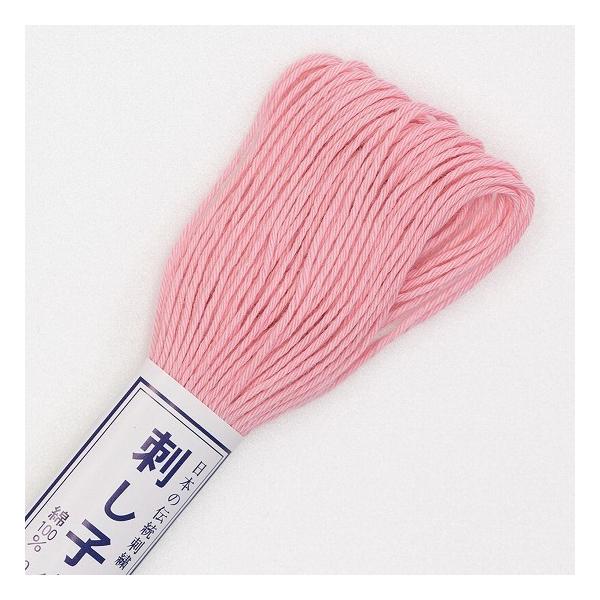 優しい手触りの綿１００％で、刺しやすく初級者の方から上級者の方まで幅広くご活用いただけます。糸の取り分けはせず、そのまま使用します。【1かせ】約20ｍ日本製※画像とパッケージが異なる場合もございます。※販売しております商品は全て実店舗でも販...