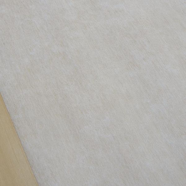 方向性（３方向＝たて、よこ、バイアス）に伸縮のある芯（不織布）洋服の見返し、その他部分やレーヨンちりめんの裏打ちにオススメです。【適している布】薄手の綿、綿麻、合繊、ちりめん細工の裏打ちなど◎50cm【数量が5】以上10cm単位での販売にな...