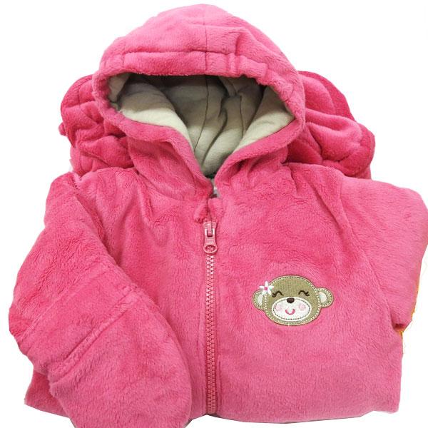 アメリカで買い付けたモケット素材のもこもこ、とっても可愛い防寒カバーオール中綿入り、内側は身頃部分はカット素材、足元は滑りの良いポリエステル素材の裏地付きで肌触りもよく暖かいデザイン手部分はひっくり返すとミトン代わりに。足先とフードの脱着は...