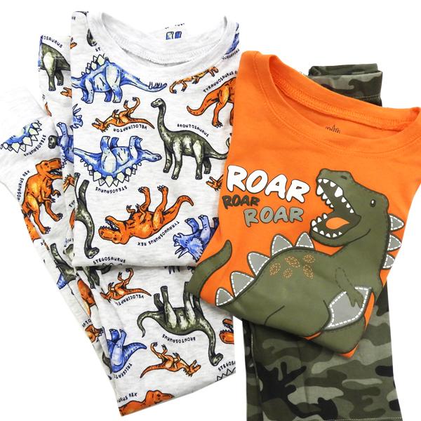 着回しができて便利、大人気恐竜パジャマ2着セット伸縮せいのあるカット素材で着心地も快適です。中国製■メール便(ポスト投函)でのお届けとなります。■ギフトラッピングはできませんのでご了承ください。サイズ 4T/100cm/身幅24cm 肩幅2...