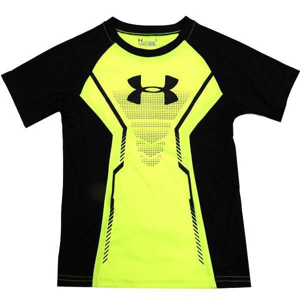 アメリカLAで買い付けたカッコいいアンダーアーマー トレーニングウエア汗をかいても快適、吸汗速乾ヒートギア動きやすく活発な男の子に最適アイテムです。中国製■メール便(ポスト投函)でのお届けとなります。■ギフトラッピングはできませんのでご了承...