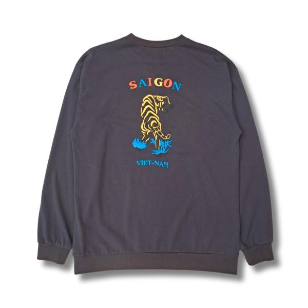 COLOR:チャコールSIZE:2(M~L相当) 着丈68cm 身幅54cm 肩幅51cm 袖丈60cm3(L~XL相当) 着丈70cm 身幅56cm 肩幅53cm 袖丈62cmMATERIAL：綿100%裾のリブによりスウェットシルエット...