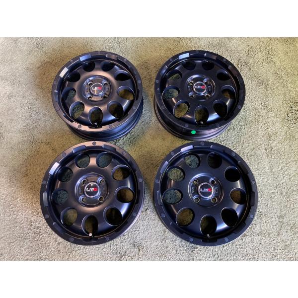 ★商品詳細★・メーカー名：LMG ・ホイールサイズ　　　インチ：15インチ　　　PCD：4H100　　　J数：4.5J　　　インセット： +45　　　ハブ径：67mm ・本数：4本・タイヤ銘柄： ・タイヤサイズ：