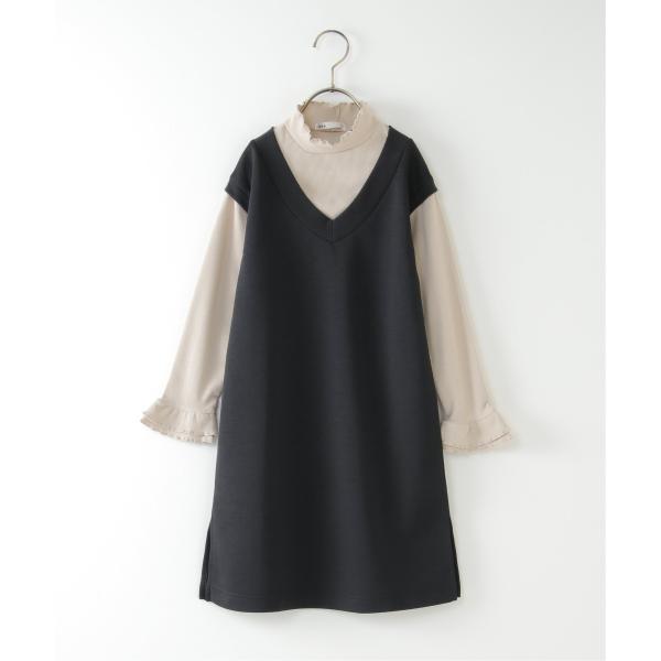[アイテム説明]上品で大人っぽいワンピース。これ1枚でコーデが決まる優れもの！【素材】リブ素材のインナーと光沢感のあるポンチ素材。【デザイン】ハイネックのインナーにワンピースを合わせたドッキングデザイン。【ikkaポイント】フリルデザインを...