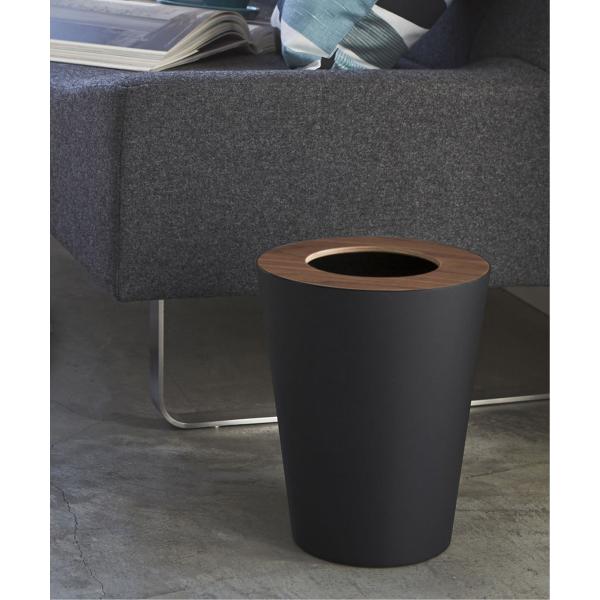 人気シリーズ「tower/タワー」の機能性はそのままに、木目の美しさと曲線が洗礼された、デザインが魅力的な「RIN」。あたたかみのある天然木と、丈夫なスチールの組み合わせが美しいダストボックス。フタをかぶせることで中身やビニール袋が見えず、...