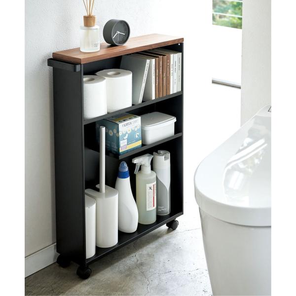 ［アイテム説明］白、黒のモノトーンデザインがおしゃれな tower（タワー）シリーズ。モノをスマートに収納し、部屋を広く見せるよう隅々まで計算された、スタイリッシュで美しいシリーズです。スリムでトイレに置くのにも困らないサイズ感のトイレ収納...