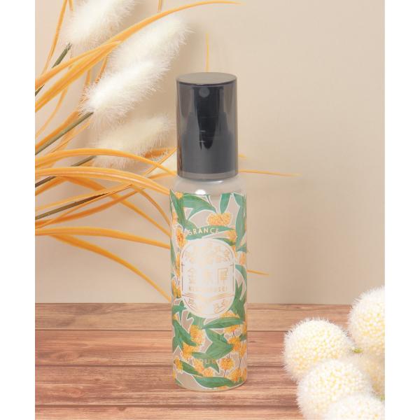 肌や髪を保湿するフレグランスミスト。甘くやわらかなキンモクセイの香りです。【素材】アルコールフリー。【デザイン】持ち運びやすいコンパクトなサイズ感。体にも髪にも使えるフレグランスミストです。【ポイント】シーンを選ばず気軽に使いやすいライトな...