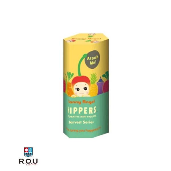 ■第2弾のHIPPERSは、“収穫”がテーマ。色とりどりの野菜や果物のかぶりものをしたSonny Angelが色んなところによじ登ります。■身の回りのものに取り付けることができるデコレーションフィギュア、HIPPERS（ヒッパーズ）の待望の...