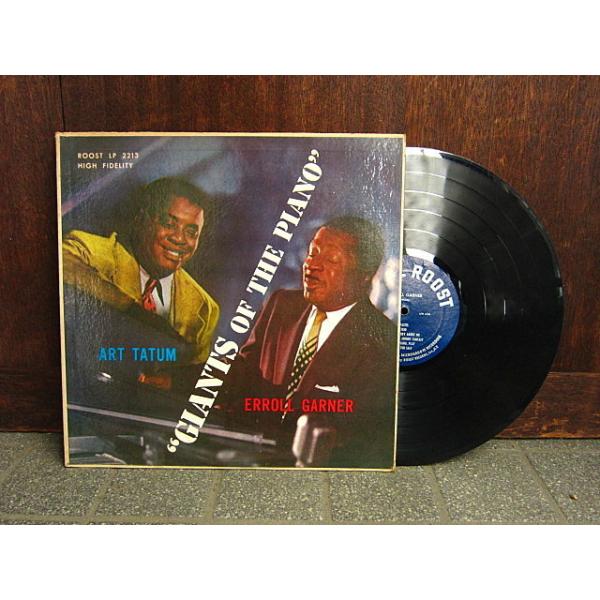 ◆状態◆・盤擦れがあります。ラベルが剥がれてしまっています。・カバーサイドに擦れが多少あります。全体的に若干汚れがあります。・スリーブ付属しません。視聴をしたところ、SIDE 1の1曲目に音飛びがありました。視聴環境によって変わってくる場合...