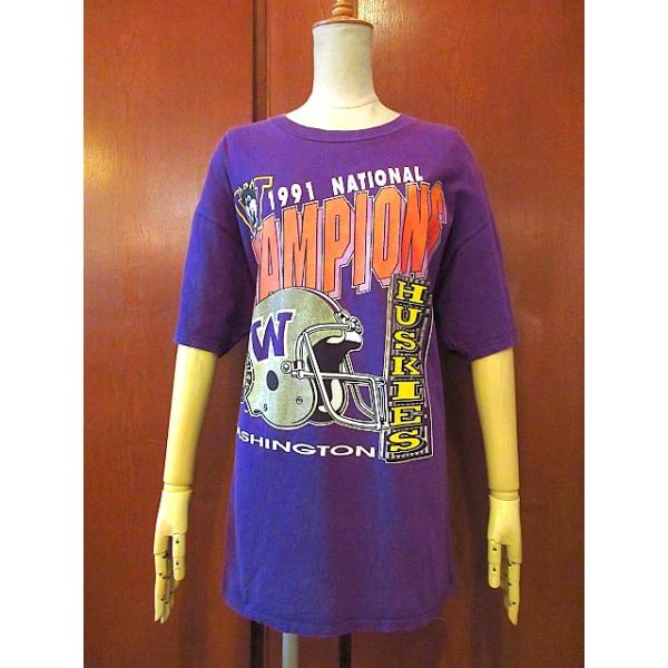 ◆サイズ◆表記・・・XL肩幅・・・約57cm身幅・・・約61cm袖丈・・・約21cm着丈・・・約73cm(計測箇所によって多少異なりますのでだいたいの目安としてお考えください。)◆状態◆白い汚れのようなものが数箇所にあります。プリント部分に...