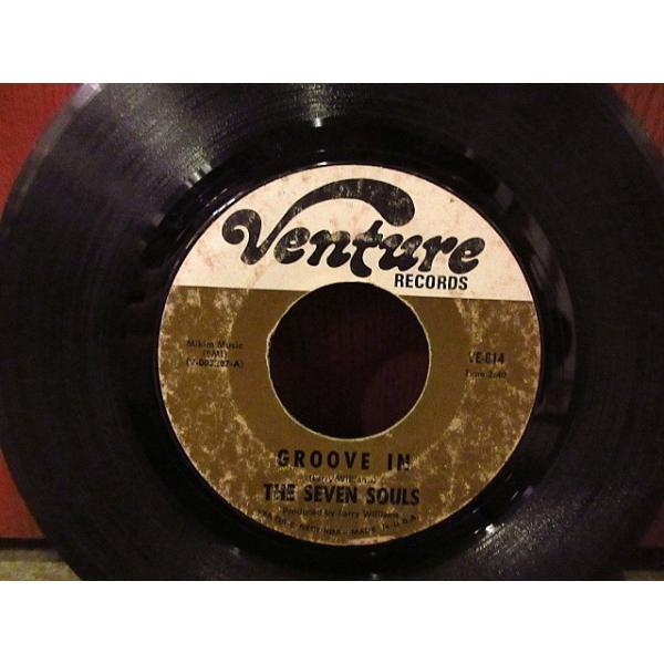 ◆状態◆盤に擦れキズがあります。ラベルに擦れキズがあります。多少ノイズあり、音飛びはありませんでしたが、視聴環境によって多少状態が異なる場合があります。◆商品詳細◆(Artist)  THE SEVEN SOULS(Title)  GROO...