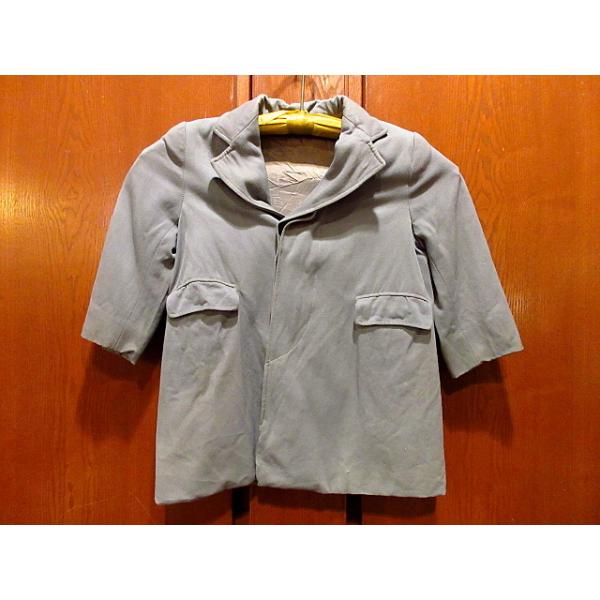 ◆サイズ◆肩幅・・・約29cm身幅・・・約38cm袖丈・・・約33cm着丈・・・約51cm(計測箇所によって多少異なりますのでだいたいの目安としてお考えください。)◆状態◆色褪せや細かい汚れが数カ所あります。フロントの裾に数mmのダメージが...