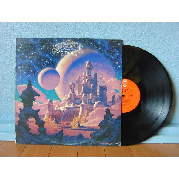 ◆状態◆・盤擦れ傷があります。・カバー角、サイド、盤の跡が擦れています。・スリーブ抜けがあります。視聴をしたところ、音飛びはありませんでした。視聴環境によって変わってくる場合がございます。            ◆商品詳細◆(Artist)...