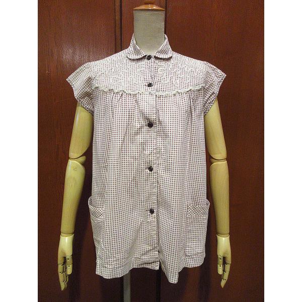 ◆サイズ◆肩幅・・・約36cm身幅・・・約49.5cm袖丈・・・約8.5cm着丈・・・約60.5cm(計測箇所によって多少異なりますのでだいたいの目安としてお考えください。)◆状態◆写真だと分かりづらいですが、全体的にシミや色褪せがあります...