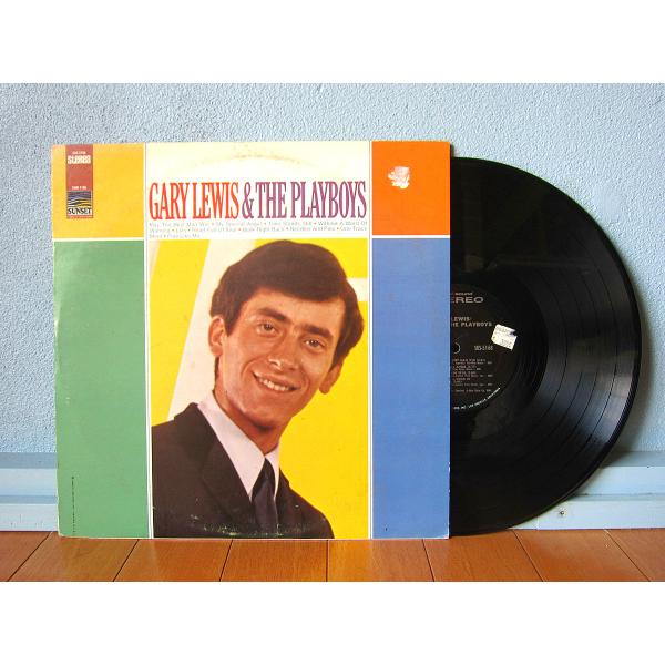 ◆状態◆・盤薄い擦れ傷があります。レーベルに当時の値札が付いています・カバーサイドが裂けています。リングウェアがあります。全体的に汚れがあります。・スリーブ抜けがあります。試聴をしたところ、音飛びはありませんでした。試聴環境によって変わって...