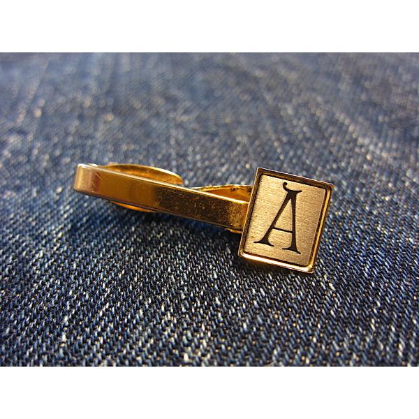 ◆サイズ◆縦・・・約1.1cm(最長箇所)横・・・約3.5cm◆状態◆若干クリップが曲がっているかと思われます。使用感はありますが、状態は悪くないかと思います。ダメージ、汚れが気になる方、神経質な方はご遠慮下さい。            ◆...