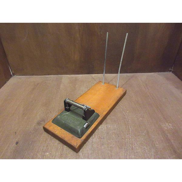 ◆サイズ◆高さ・・・約24.5cm(最大)横幅・・・約14cm奥行き・・・約34cm(計測箇所によって多少異なりますのでだいたいの目安としてお考えください。)◆状態◆全体的に汚れや傷、擦れがあります。金具部分にくすみや汚れ、若干の錆がありま...