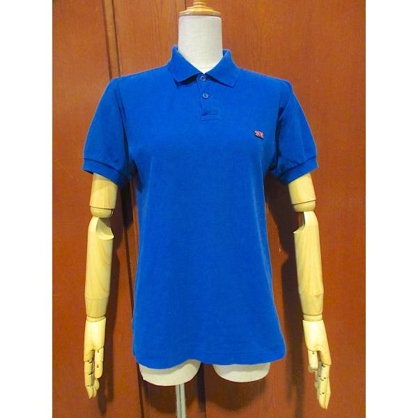 ◆サイズ◆表記・・・S肩幅・・・約38.5cm身幅・・・約45cm袖丈・・・約19.5cm着丈・・・約64cm(計測箇所によって多少異なりますのでだいたいの目安としてお考えください。)◆状態◆所々に汚れやシミがあります。ダメージ、汚れが気に...