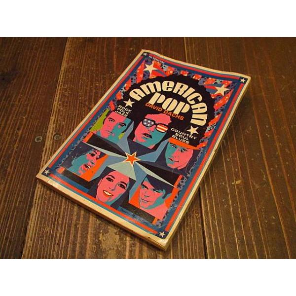 サイズは、縦・・・約19.5cm横・・・約13.5cm厚さ・・・約1cmです。（大体のサイズとお考えください。）状態は、所々にシミや折り目があります。下部に破れがあります。全体的に若干の使用感がありますが、まだまだお使いいただける状態だと思...