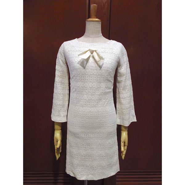 ◆サイズ◆身幅・・・約40cm裄丈・・・約66.5cm着丈・・・約80cm(計測箇所によって多少異なりますのでだいたいの目安としてお考えください。)◆状態◆所々に解れがあります。フロントのリボンが内側からピンで留められています。その他には、...