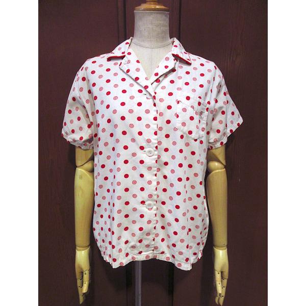 ◆商品名◆1950's~1960's Rutledge ドット柄 ループカラー半袖シャツ size14-34◆サイズ◆表記：14-34肩幅：約39cm身幅：約51cm袖丈：約15cm着丈：約59cm※計測箇所によって多少異なりますのでだいた...