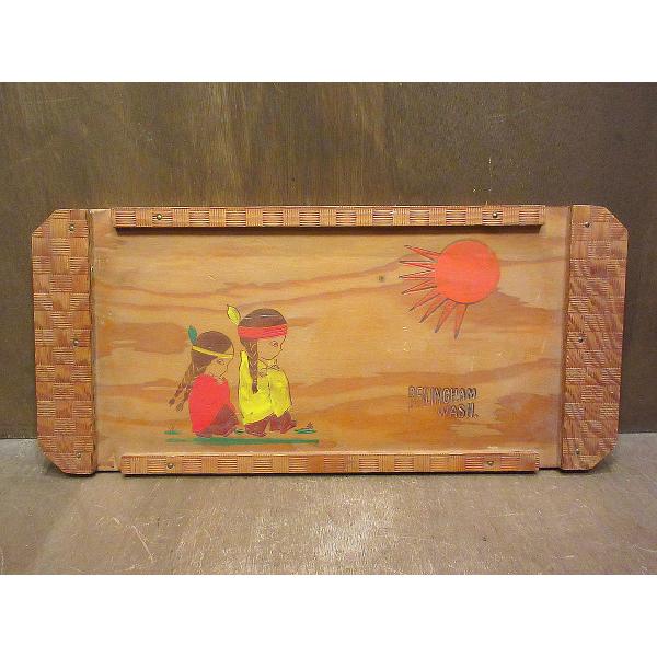 ◆商品名◆〜1970's BELLINGHAM WASH. インディアンスーベニアウッドサイン◆サイズ◆縦：約17.5cm横：約38.5cm厚み：約1.6cm※計測箇所によって多少異なりますのでだいたいの目安としてお考えください。◆状態◆多...