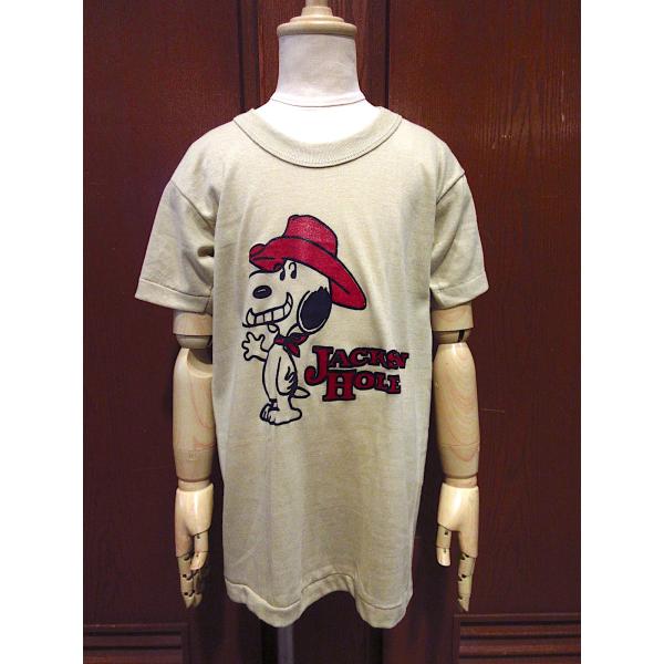 ◆商品名◆1970's DEADSTOCK キッズ COWBOY SNOOPY Jackson Hole Tシャツ ベージュsize M(10-12)◆サイズ◆マネキンサイズ：5号表記：M 10-12肩幅：約32cm身幅：約35cm袖丈：約...