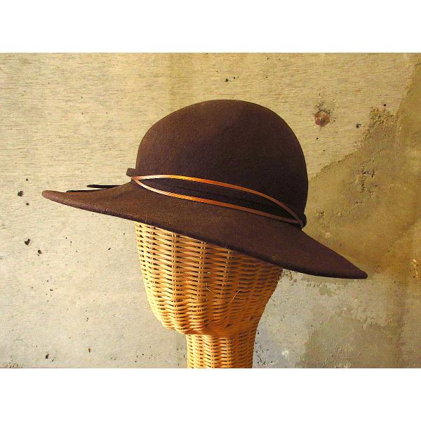 ◆商品名◆1970’s-1980's  BOLLMAN＆CO. レディースフェルトハット 茶◆サイズ◆頭周り：約54cm クラウン高さ：約10cmブリム長さ：約8cm※計測箇所によって多少異なりますのでだいたいの目安としてお考えください。◆...