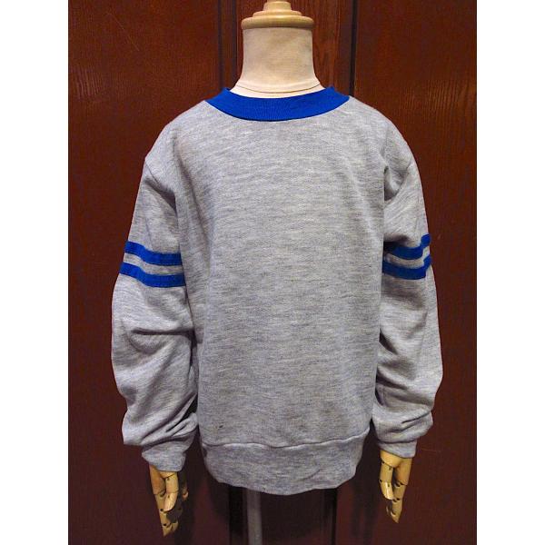 ◆商品名◆1970's ROB ROY キッズ 裏起毛 スウェット グレー size 12◆サイズ◆マネキンサイズ：5号表記：12肩幅：約34cm身幅：約42cm袖丈：約49cm着丈：約44cm袖リブ：約6cm裾リブ：約6cm※計測箇所によ...