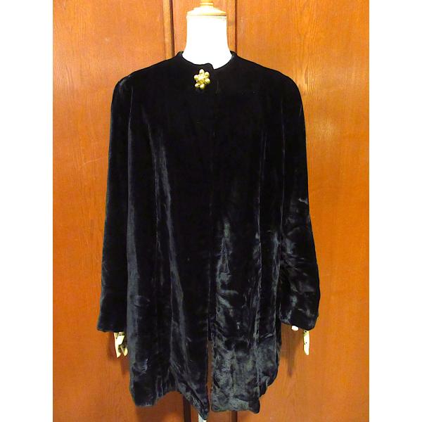 ◆商品名◆~1940's Gardners Co.レディース ノーカラー ベロアコート 黒◆サイズ◆肩幅：約40cm身幅：約55cm袖丈：約61cm着丈：約83cm※計測箇所によって多少異なりますのでだいたいの目安としてお考えください。◆状...