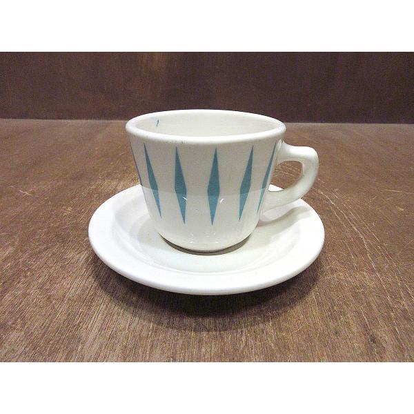 ◆商品名◆1950’s HOMER LAUGHLINカップ＆ソーサーD◆サイズ◆（カップ）高さ：約7cm上部直径：約8cm底直径：約4cm（ソーサー）直径：約13.5cm※計測箇所によって多少異なりますのでだいたいの目安としてお考えください...