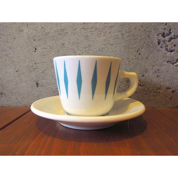 ◆商品名◆1950’s HOMER LAUGHLINカップ＆ソーサーA◆サイズ◆（カップ）高さ：約7cm上部直径：約8cm底直径：約4cm（ソーサー）直径：約13.5cm※計測箇所によって多少異なりますのでだいたいの目安としてお考えください...