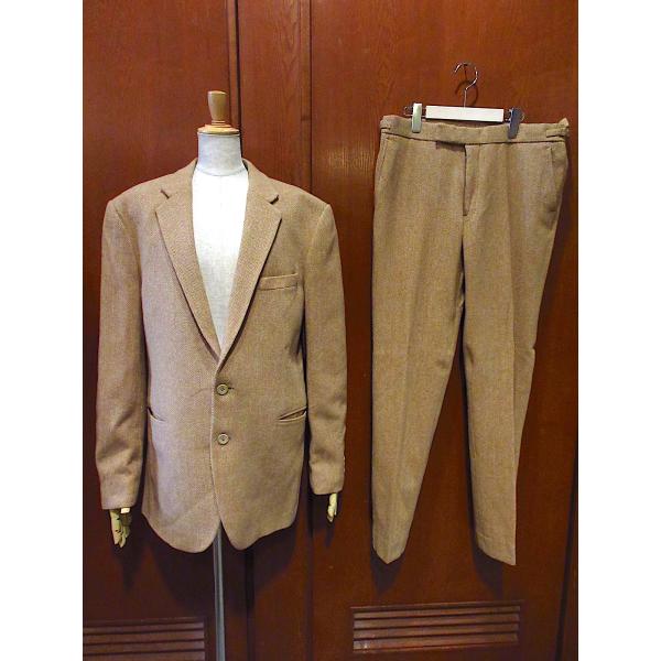 ◆商品名◆ビンテージ Carnell's ヘリンボーン 2B スーツ ツーピース◆サイズ◆(ジャケット)肩幅：約50cm身幅：約53cm袖丈：約68cm着丈：約78cm(パンツ)ウエスト：約86cm〜わたり幅：約32cm裾幅：約18cm股上...