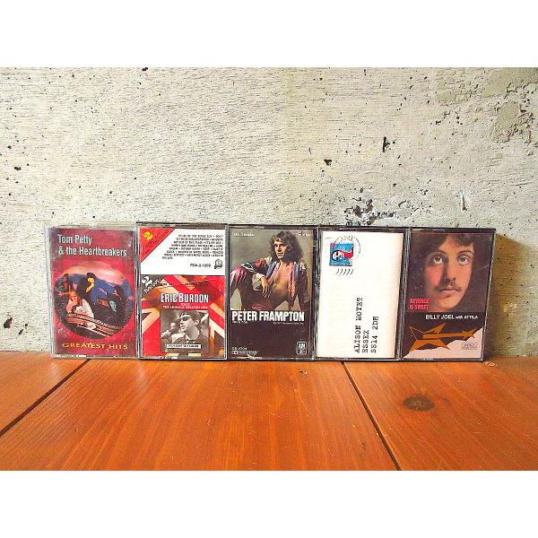 ◆商品名◆ロック・ポップ系カセットテープ5点セット◆状態◆全体的に擦れや傷あり、一部ケースにヒビ割れあり、視聴をしていない為ジャンク品になります。※ダメージ、汚れが気になる方、神経質の方はご遠慮ください。◆商品詳細◆(Artist) Tom...