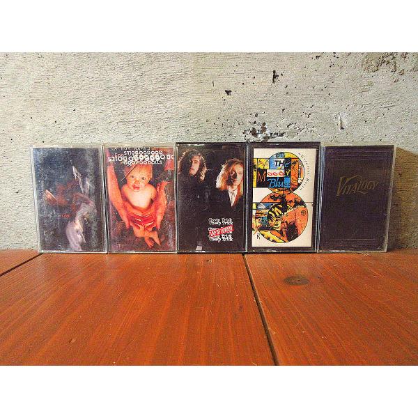 ◆商品名◆ロック・バンド等カセットテープ5点セット◆状態◆全体的に擦れや傷あり、一部ケースにヒビ割れあり、視聴をしていない為ジャンク品になります。※ダメージ、汚れが気になる方、神経質の方はご遠慮ください。◆商品詳細◆(Artist) PEA...