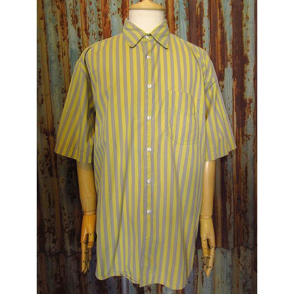 ◆商品名◆1980's Cambridge Classicsストライプ半袖シャツsize L◆サイズ◆表記：L肩幅：約50cm身幅：約62cm袖丈：約29cm着丈：約80cm※計測箇所によって多少異なりますのでだいたいの目安としてお考えくだ...