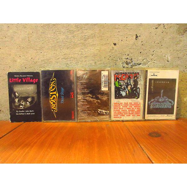 ◆商品名◆ロック・バンド系カセットテープ5点セット◆状態◆全体的に擦れや傷あり、一部ケースにヒビ割れあり、視聴をしていない為ジャンク品になります。※ダメージ、汚れが気になる方、神経質の方はご遠慮ください。◆商品詳細◆(Artist) Lit...