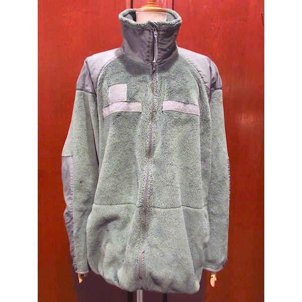 ◆商品名◆ミリタリー ECWCS GEN3 LEVEL3 フリースジャケット size L-REG◆サイズ◆表記： L-REG身幅：約66cm裄丈：約86cm着丈：約67cm※計測箇所によって多少異なりますのでだいたいの目安としてお考えくだ...