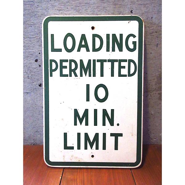 ◆商品名◆LOADING PERMITTED 10 MIN. LIMITウッドサイン◆サイズ◆縦：約45.5cm横：約30cm厚み：約1.5cm※計測箇所によって多少異なりますのでだいたいの目安としてお考えください。◆状態◆全体的に汚れや傷...
